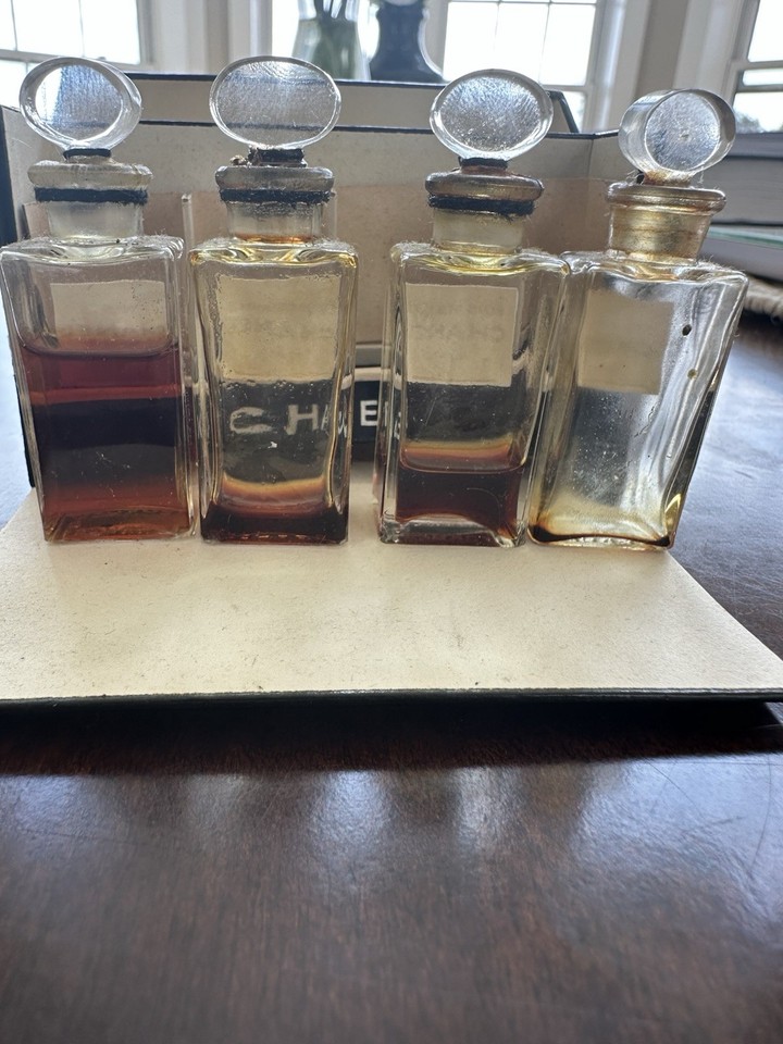 Vintage CHANEL Paris Perfume Sampler 2707 Complete Set Great Condition ...