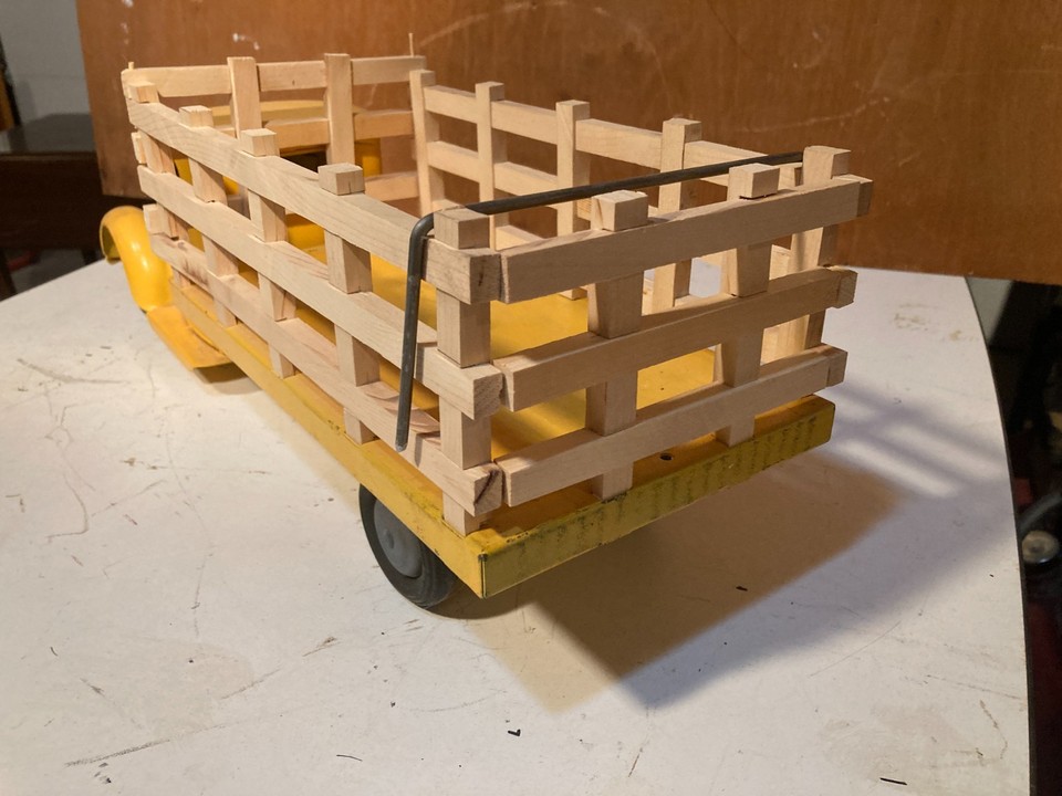 Vintage 1940’s Structo Diamond T Flatbed Stake Pressed Steel Truck | eBay