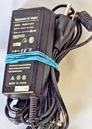 Generic AC Adapter - Input: 100-240V; 1.5A; 50/60Hz; Output: 19V; 3.42A ...
