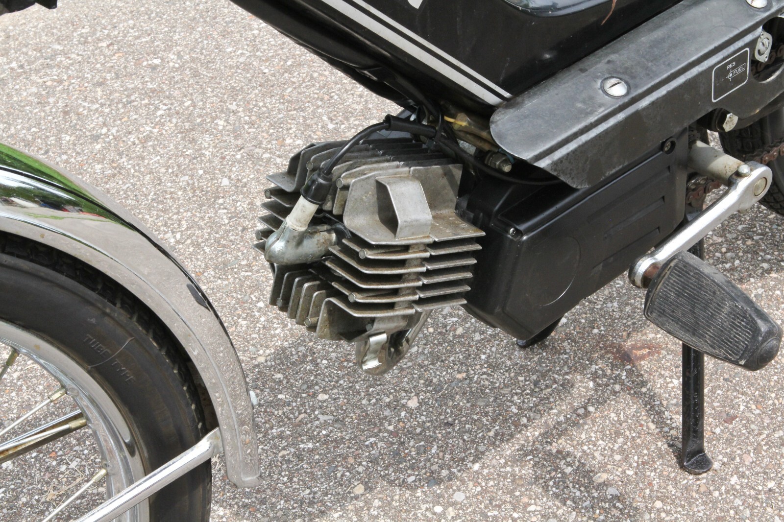 Vtg 1982 TRAC Eagle I STD 49cc 50cc Moped **RUNS but LEAKS GAS ...