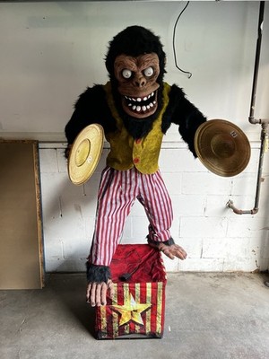 Spirit Halloween Animated Life Size Animatronic Prop Monty Monkey Prop ...