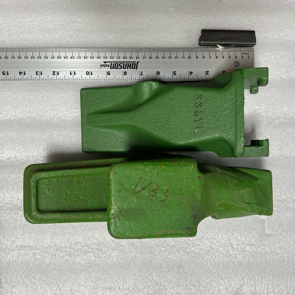 3810A-V33 ADAPTER WITH V33SYL TEETH PIN V33PN FOR V33 BUCKET | eBay