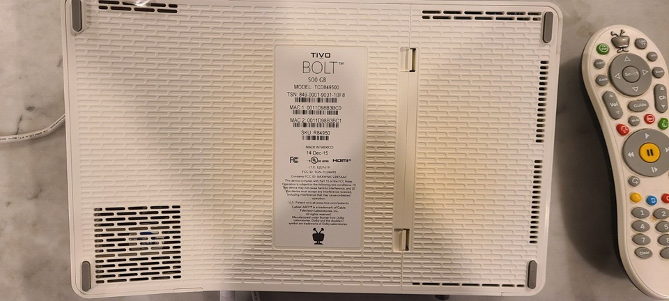 TiVo BOLT 500 GB DVR and Streaming Media Player - 4K UHD 851342000445 ...