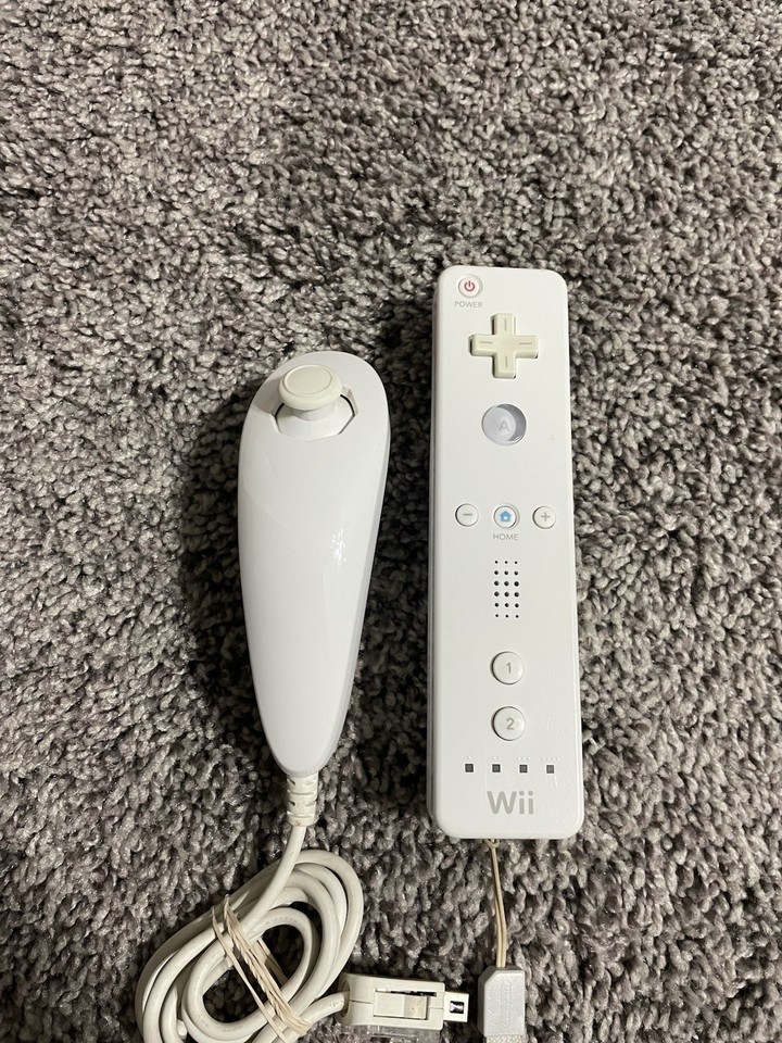 Nintendo Wii Console with Remote, Nunchuck, & 4 Games | eBay
