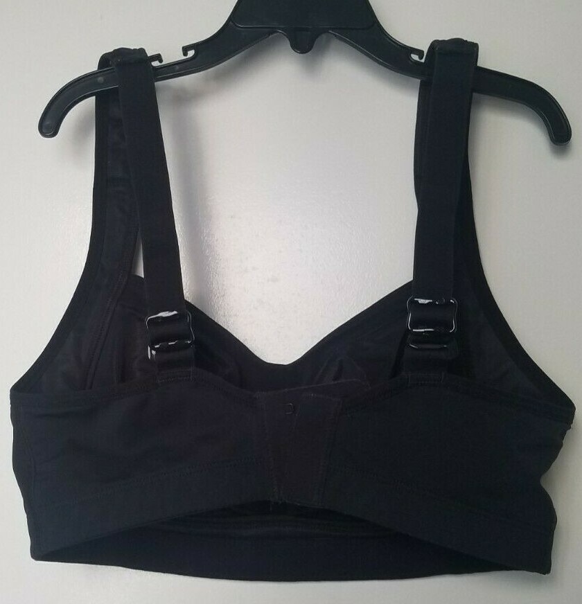 Lululemon Black/ White Ta Ta Tamer Sports Bra 32D - Gem