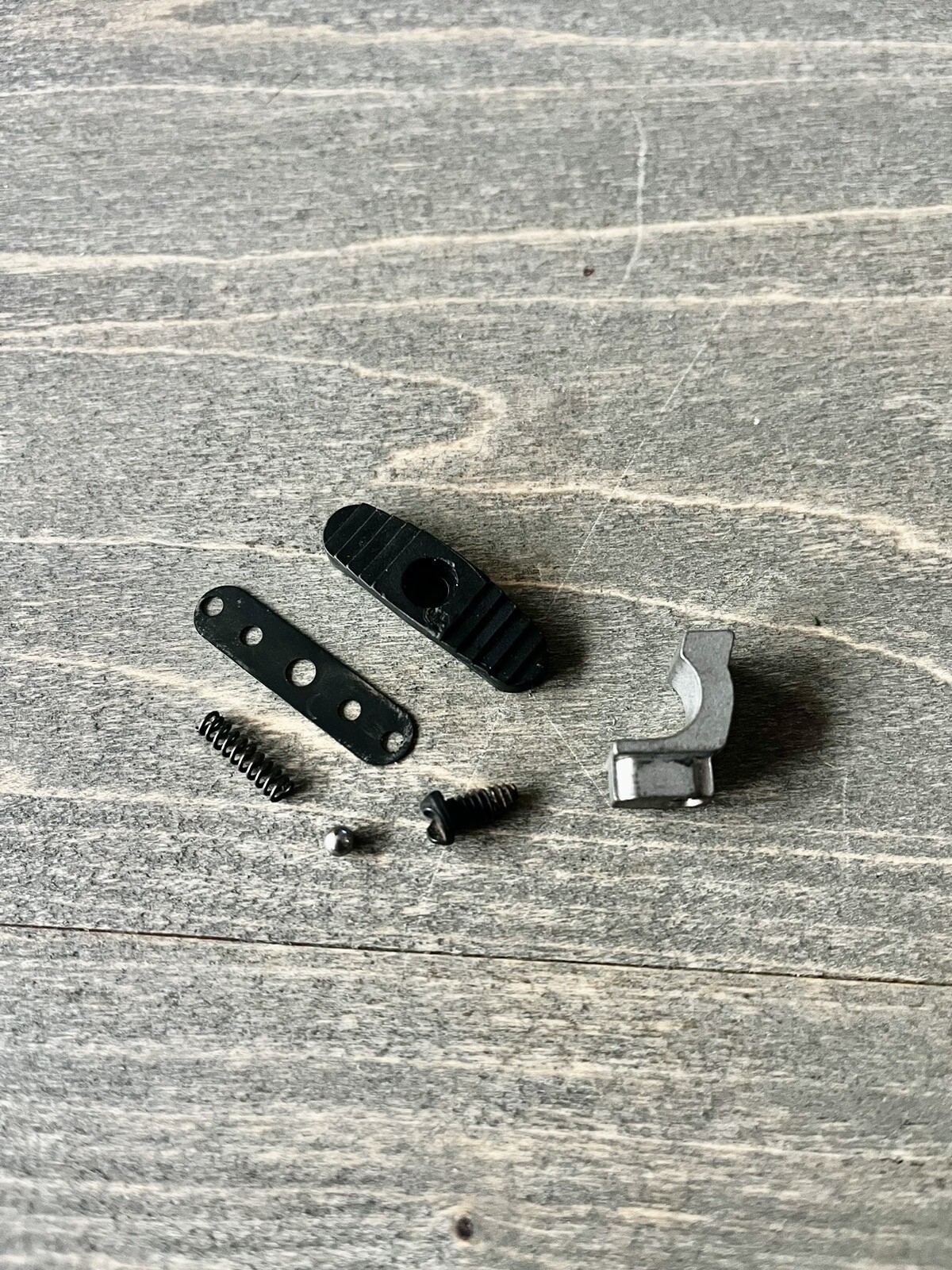 MOSSBERG 500 590 590A1 SAFETY PARTS KIT DETENT BALL SPRING BLOCK SCREW ...