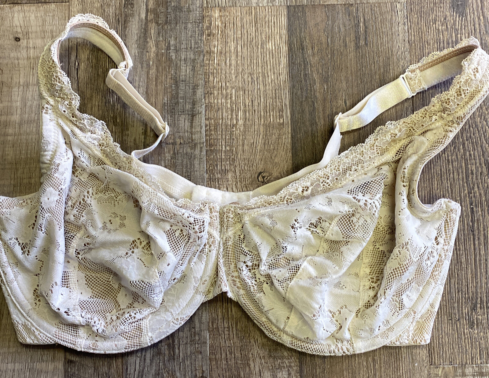 Cacique 38F Beige BRA Lace Lacey Lightly Lined Underw… - Gem