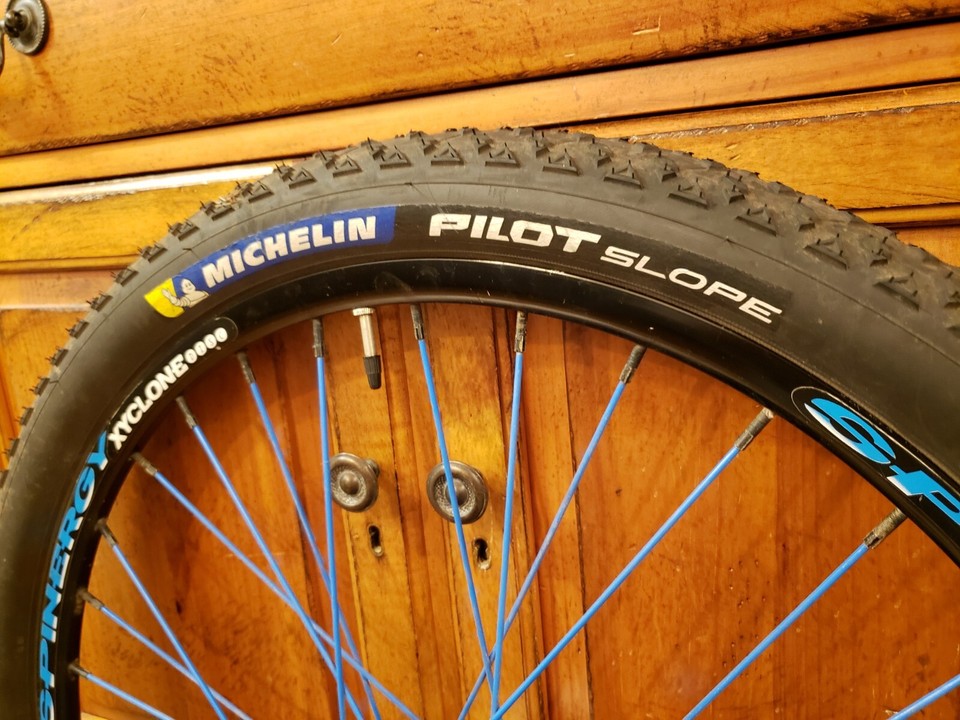 Spinergy Xyclone Rear Wheel, Disc rim, blue spokes, vintage 26" mtb ...