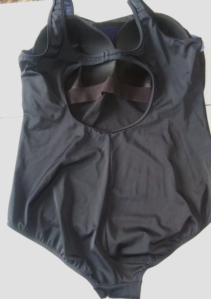 Swimsuit Black Fit 4 U Classic One-Piece Size 24W Built in Soft Bra ...