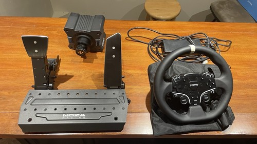 Moza R5 Bundle (R5 Direct Drive Base, ES Wheel, SR-P Lite Pedal ...