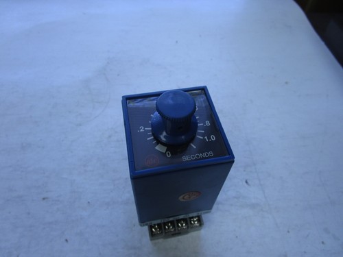 ATC ON DELAY TIMING CONTROL SERIES 319 TDR SS 120V 0-1.0 SEC w/ BASE ...