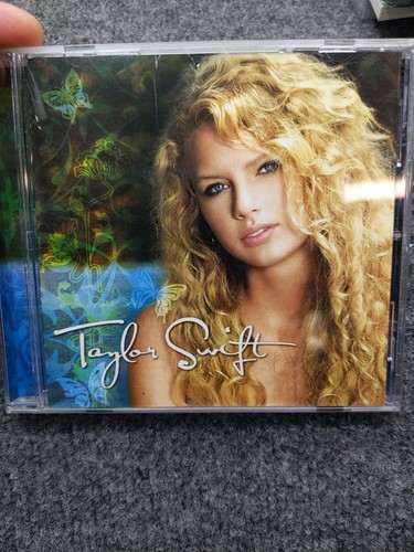 Taylor Swift Debut Self Titled CD 2006 Release Big Machine Records Pre ...