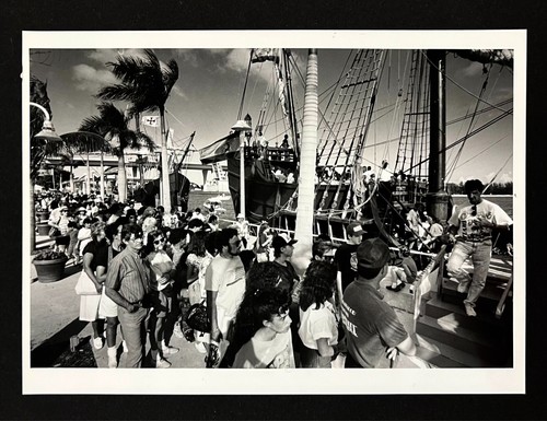 1992 Miami FL Bayside Spanish Ship Columbus Quincentennial Replica ...