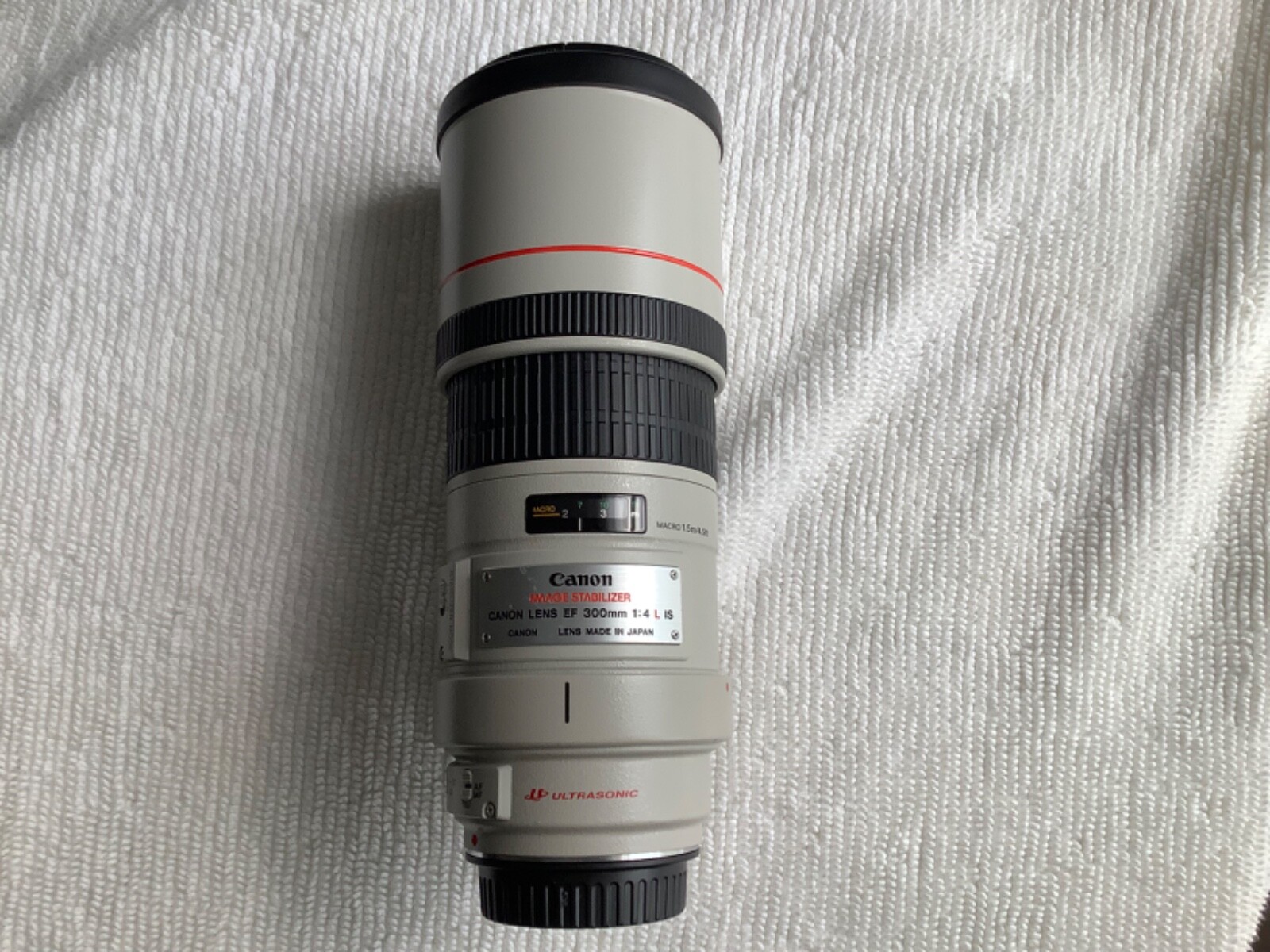 Canon EF 300mm f/4 L IS USM Telephoto AF Lens, **Excellent++ ** | eBay
