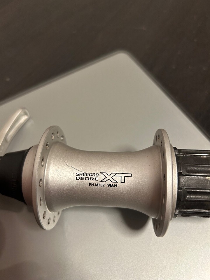 Shimano Deore XT FH-M752 Rear MTB Rim Brake Hub 32H Silver 8/9s | eBay