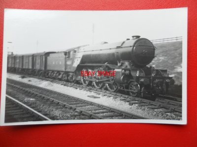 PHOTO LNER GRESLEY CLASS V2 2-6-2 LOCO NO 4801 BR 60830 | eBay UK