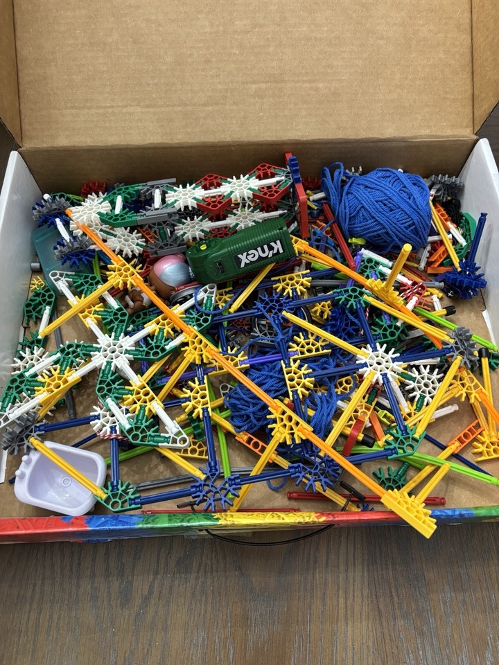 K'NEX Mega Motorized Deluxe 967 Pieces Motor Included Construction Set ...