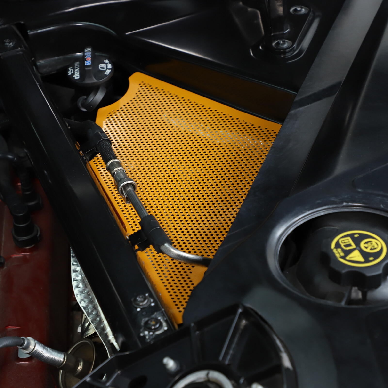 S.Steel Yellow Engine Bay Engine Side Panel Cover For Corvette C8 Coupe ...