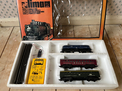 Lima Electric Train Set 1:87 scale and extra tracks and coaches | eBay UK