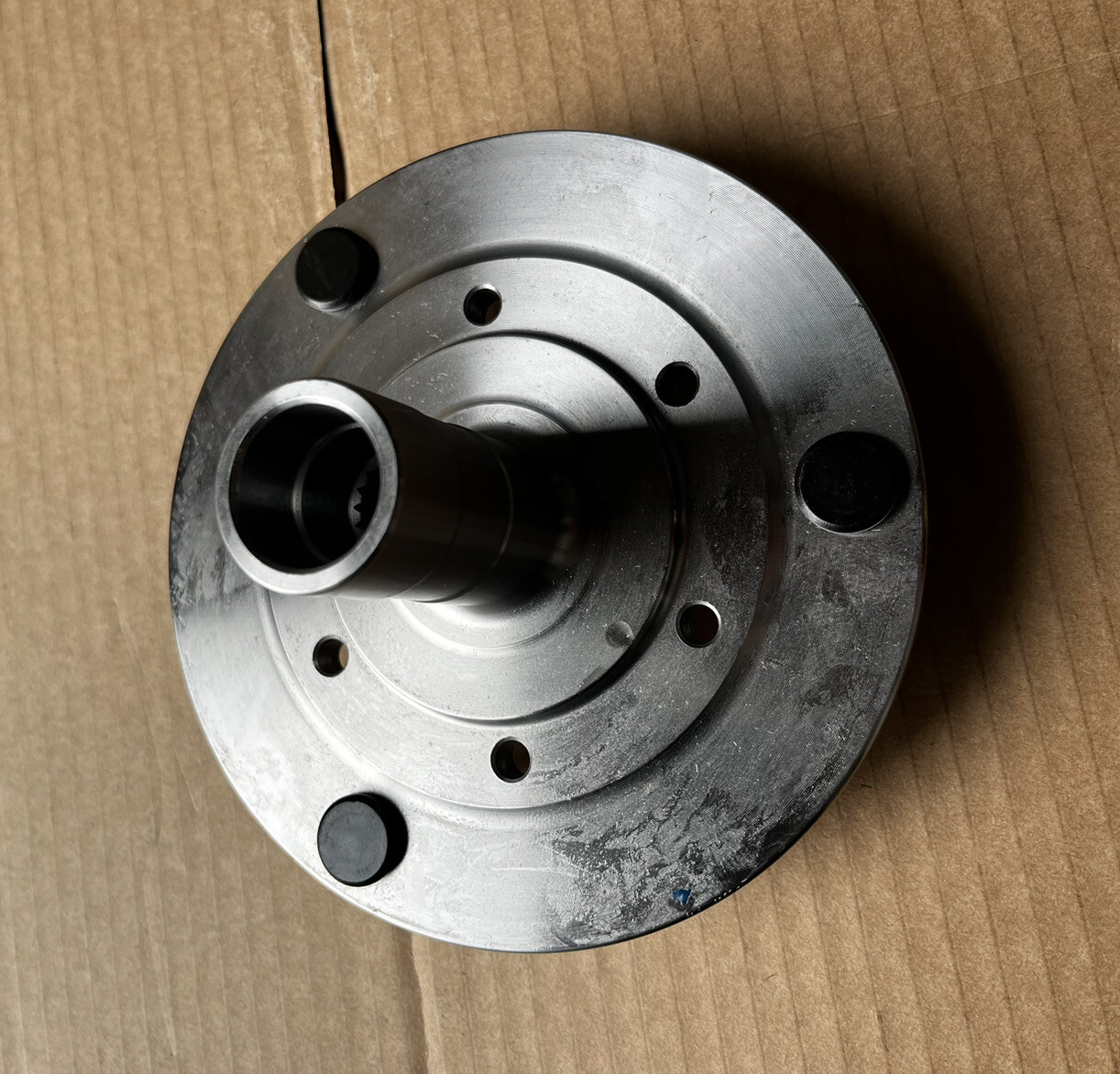 RENAULT 12 15 17 TL TS GORDINI 4 5 8 10 FRONT WHEEL HUB 3 STUD x 1 ...