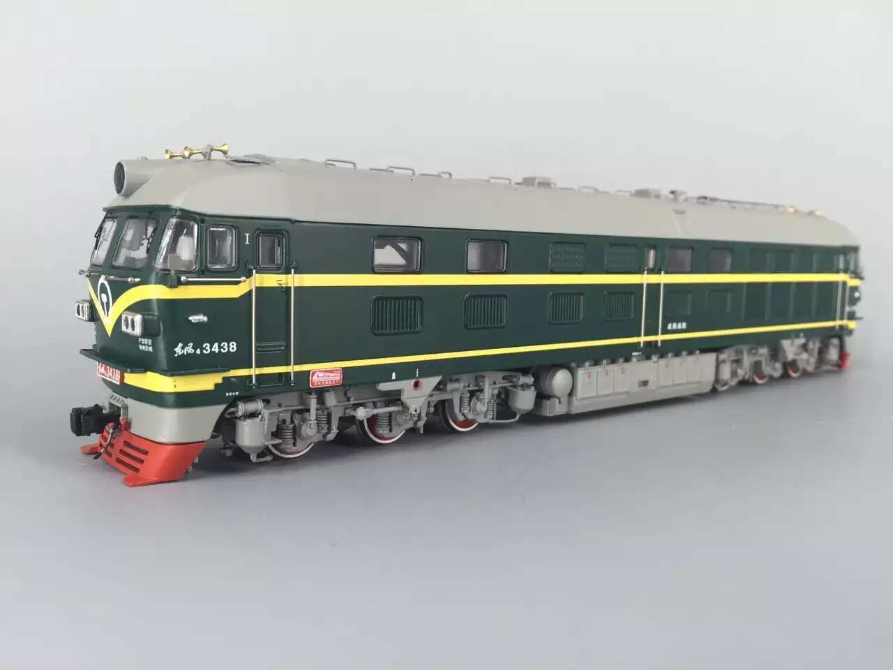 MTC China Railway DF4B Diesel Locomotive (HO scale) | eBay