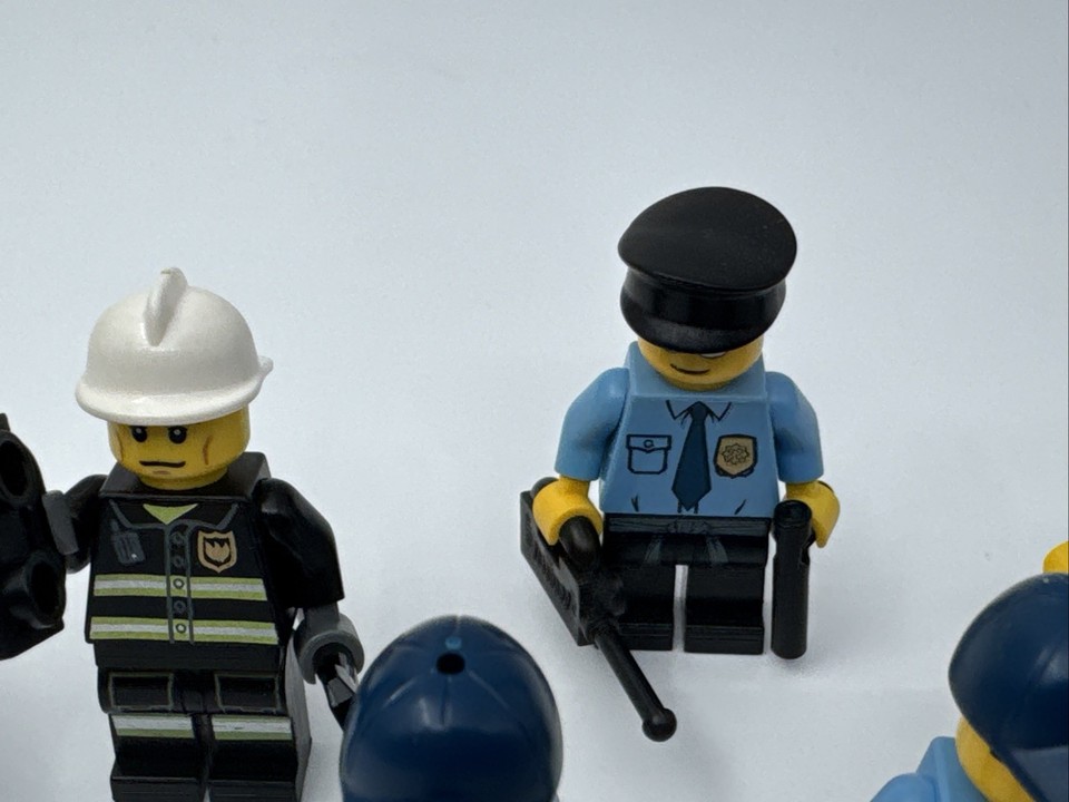 LOT 6 LEGO City Town Minifigures Firefighters & Police - First ...