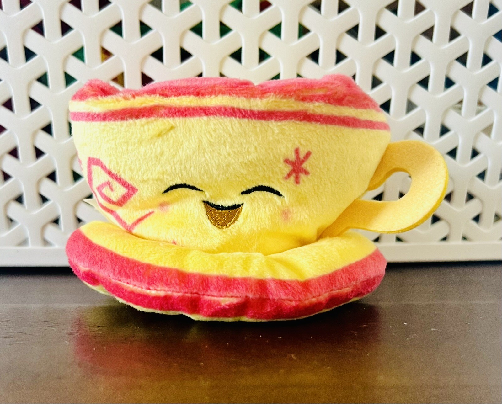 Disney Alice In Wonderland Yellow Teacup Wishable | eBay