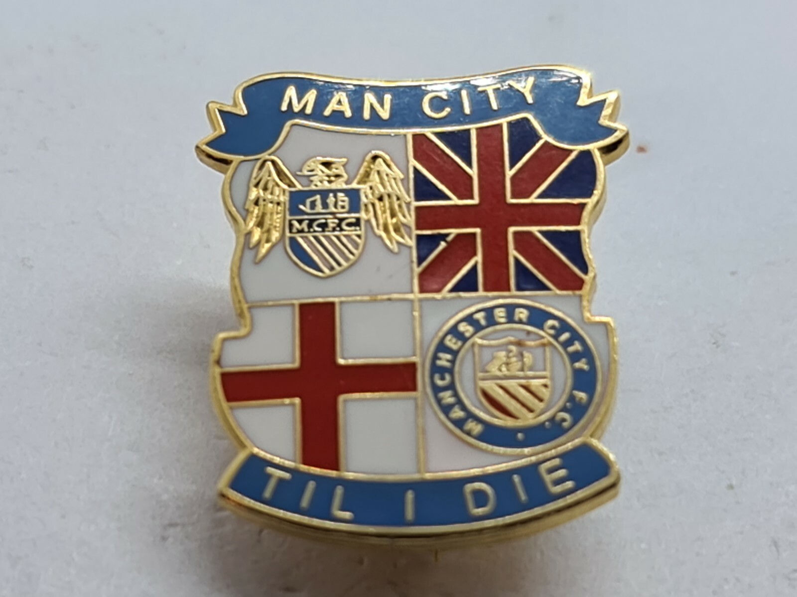 MANCHESTER CITY FOOTBALL rare Pin Badge Wembley ethiad PEP guardiola ...