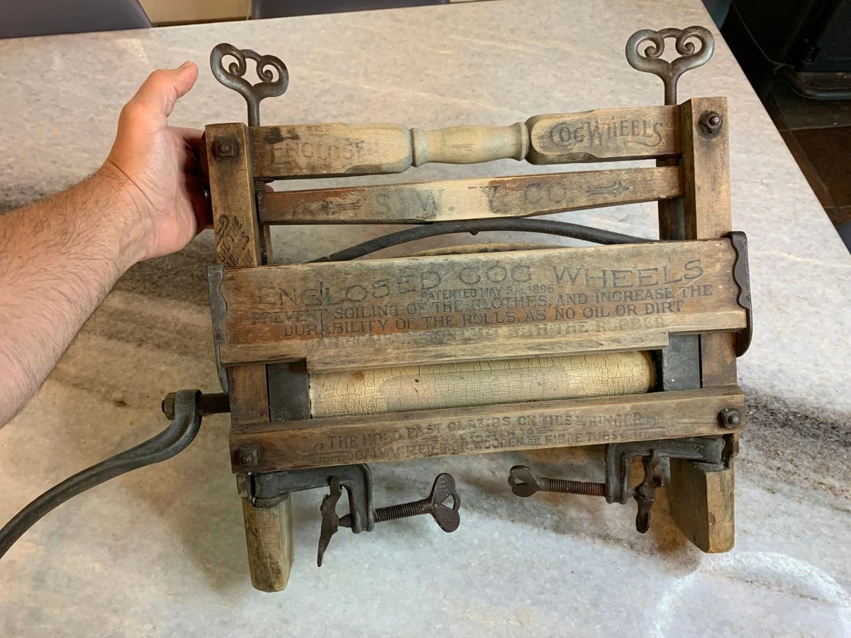 Make A Clothes Wringer