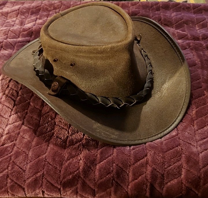 Australia's Leading Leather Hat - Handmade - BC Hats Genuine Steer Hide ...