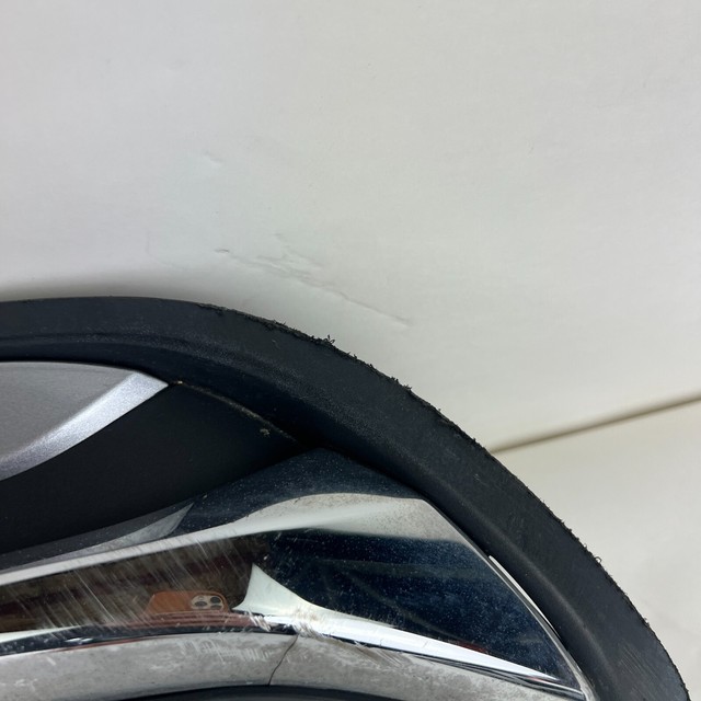 *CRACK 2018 - 2021 Honda Accord Hybrid Rear Bumper Right Garnish 71510 ...