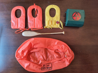 1970s G.I Joe Adventure Team Life Raft Boat, Life Vests, Oar, Raft Pack ...