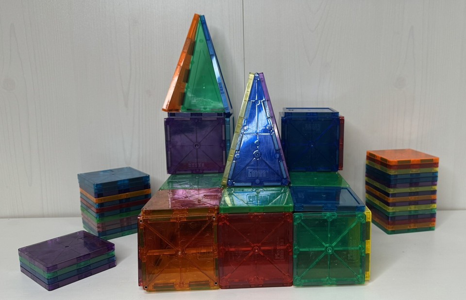 Lot of 83 Pieces Magna Tiles Magnetic Pieces Building Set Magna-Tiles ...