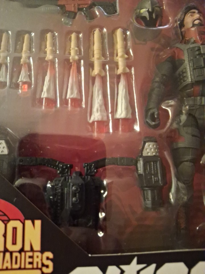 GI Joe Classified Metal Head Iron Grenadier Deluxe Cobra Action Figure ...