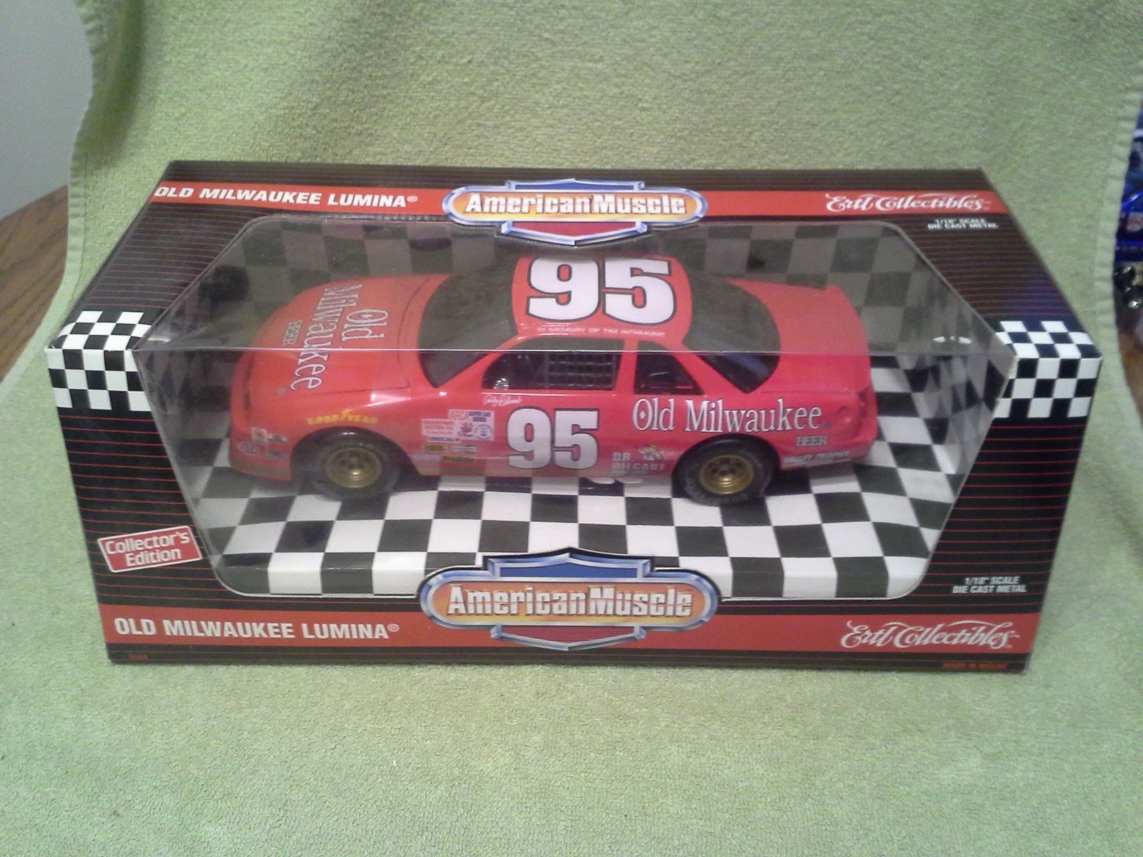 1995 Ertl American Muscle ANDY BELMONT #95 Old Milwaukee 1/18 Nascar ...
