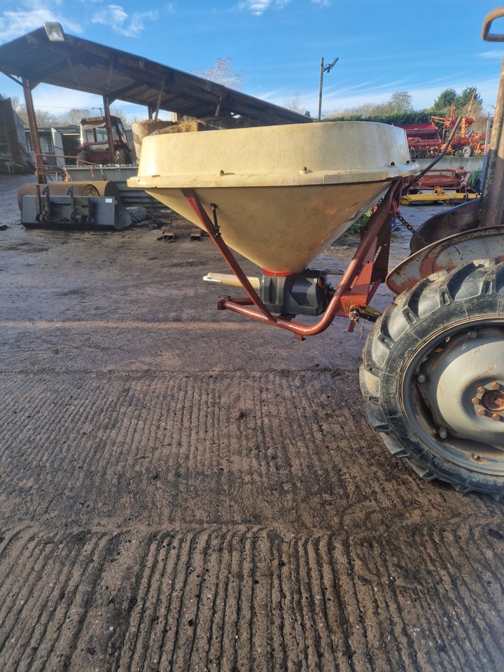 Vicon 1002 Vari Spreader. Fertilizer Spinner | eBay UK