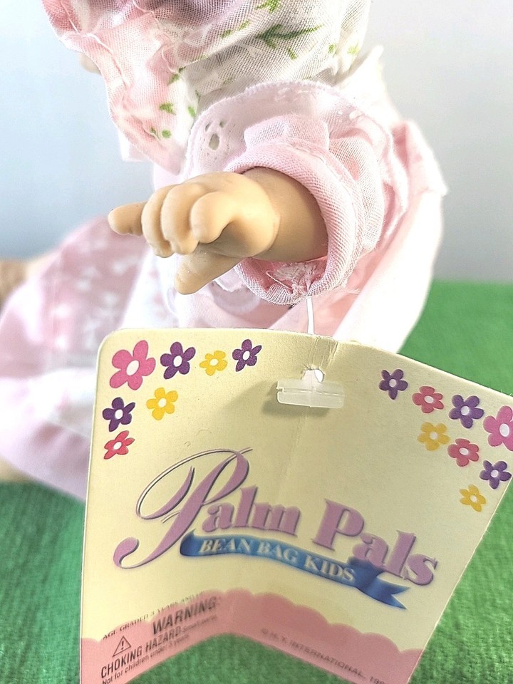 Gi-Go Toys Palm Pals Bean Bag Kids Vintage 8" Expression Doll | eBay