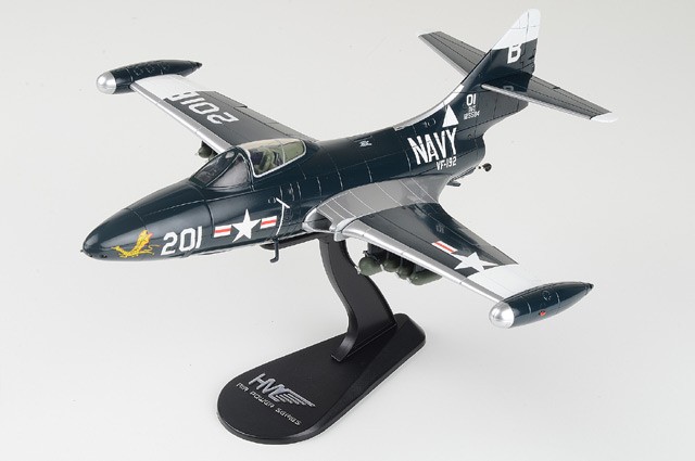 Hobby Master 1/48 F9F-5 Panther Golden Dragon USN VF-192 Golden Dragons ...