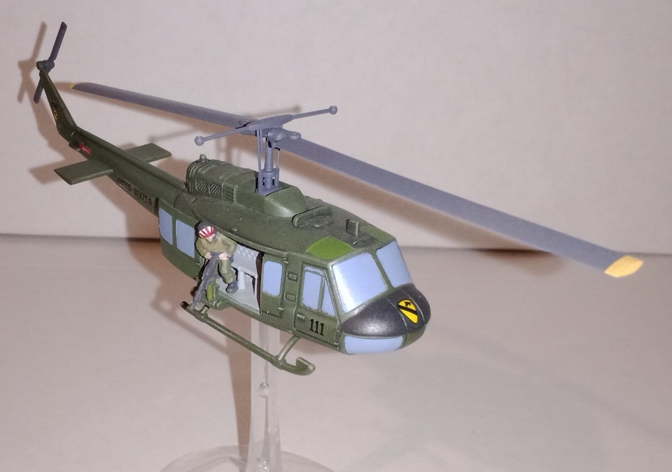 Team Yankee Checkpoint Charlie Nam 1:100 UH-1 Huey Helicopter Platoon 3 ...