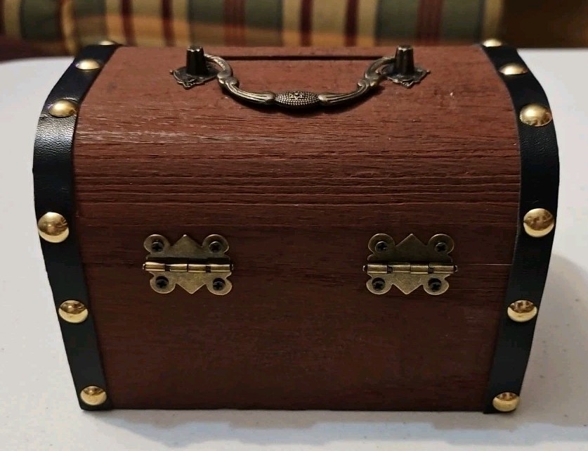 Small Wooden Treasure Chest Boxes Retro Treasure Chest Storage Box with ...