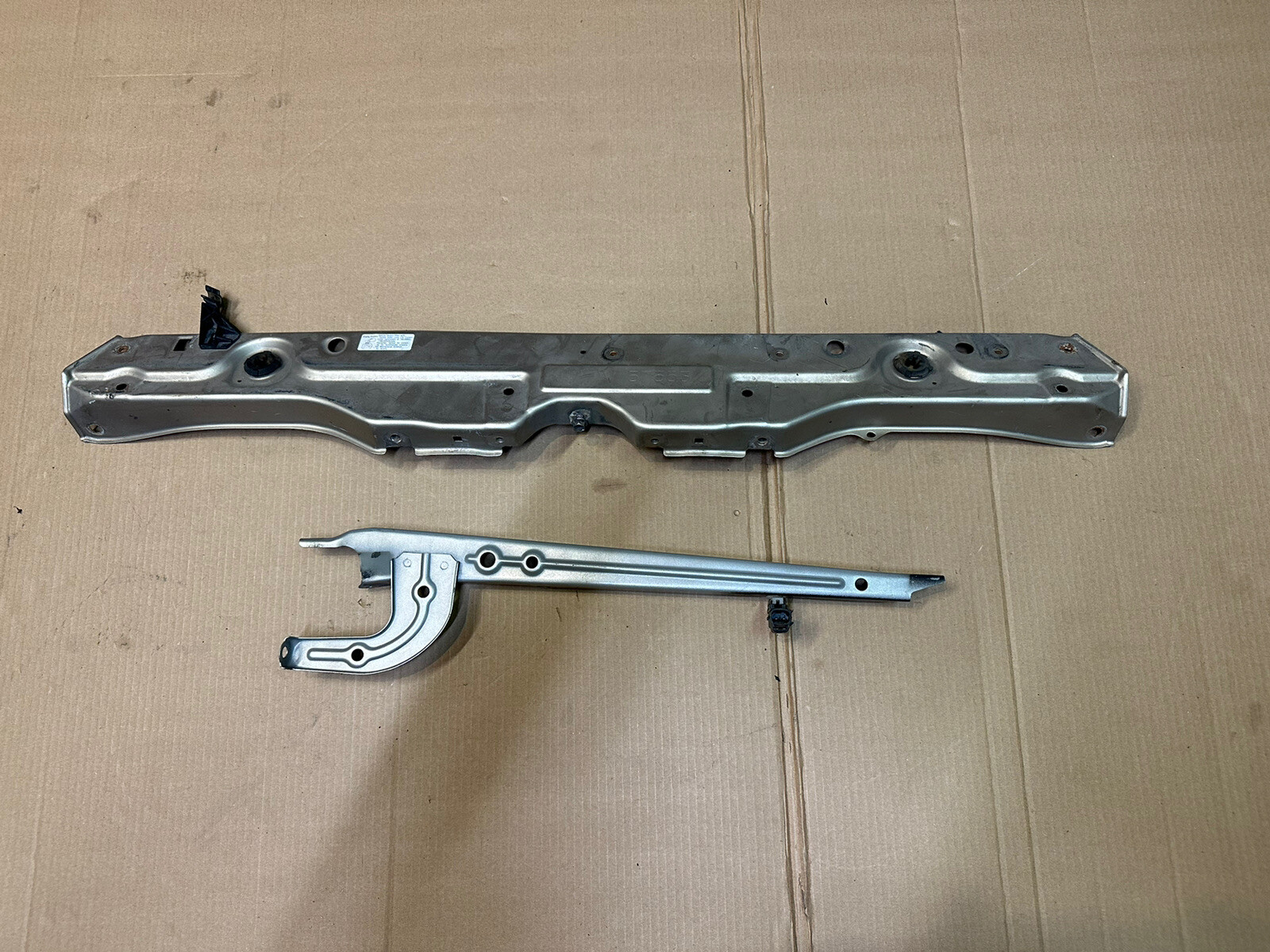 ⭐️ 2004-2010 04-10 TOYOTA SIENNA RADIATOR SUPPORT UPPER BRACKET And Tie ...