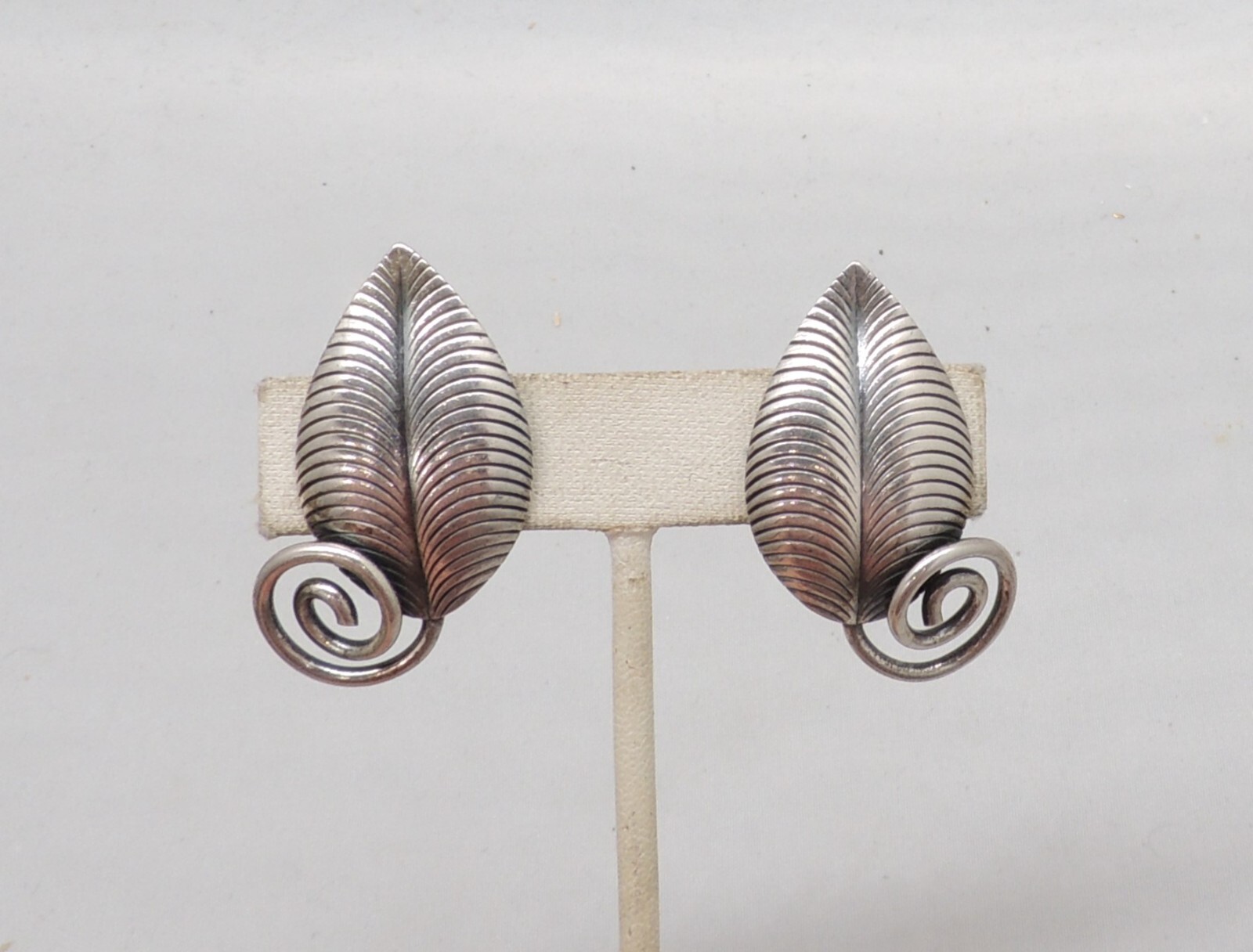 Vintage Signed Napier Ad Book Piece Leaves Runway Sta… - Gem