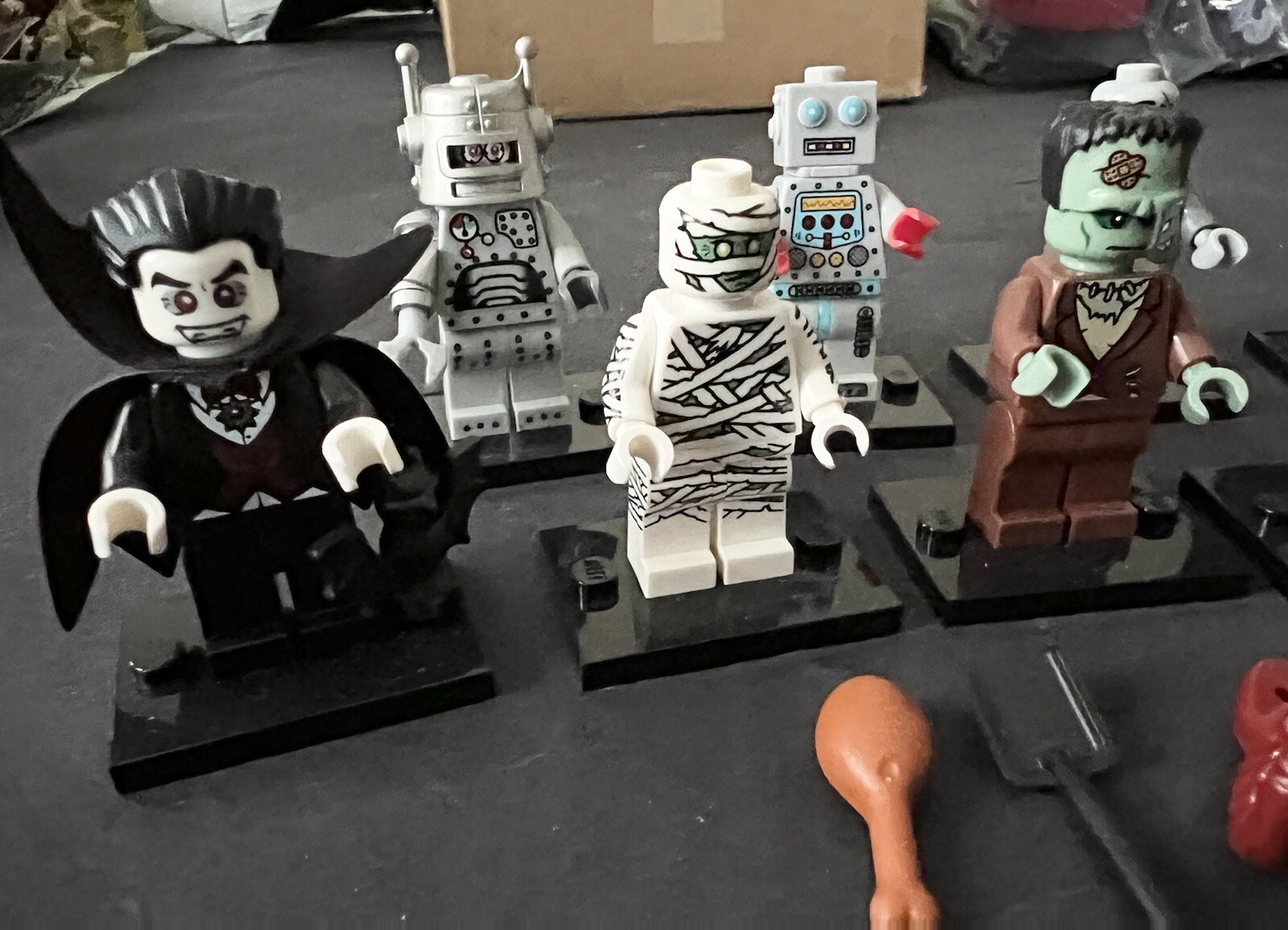 LEGO Lot of 9 Minifigs Dracula Mummy Frankenstein Wolfman Creature ...