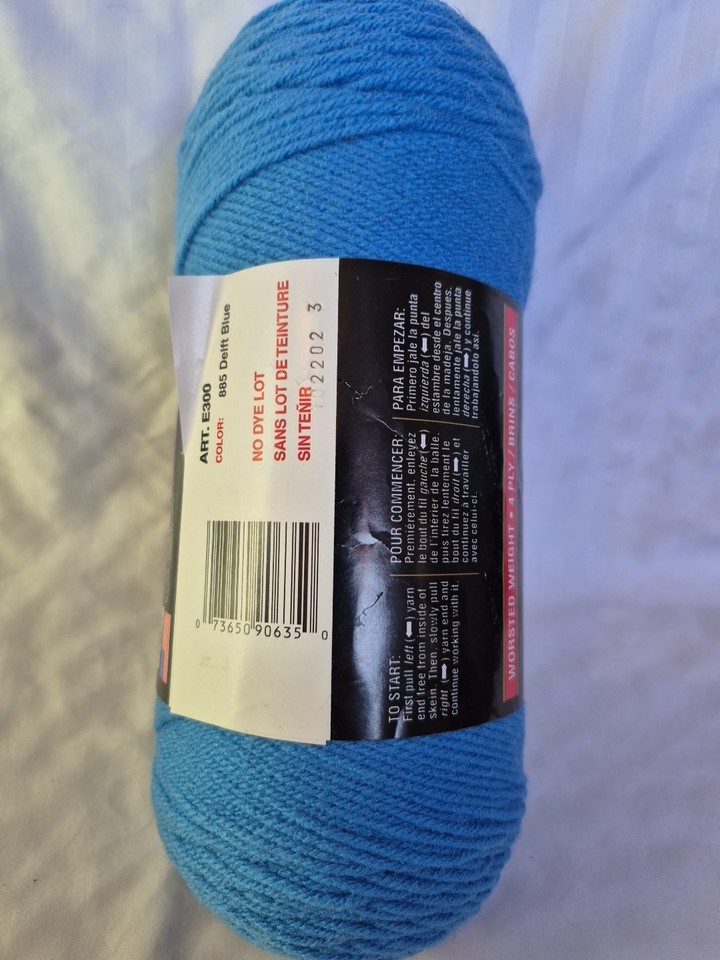 1 Skein Red Heart Super Saver No Dye Lot Yarn 8 OZ. Delft Blue E300 ...