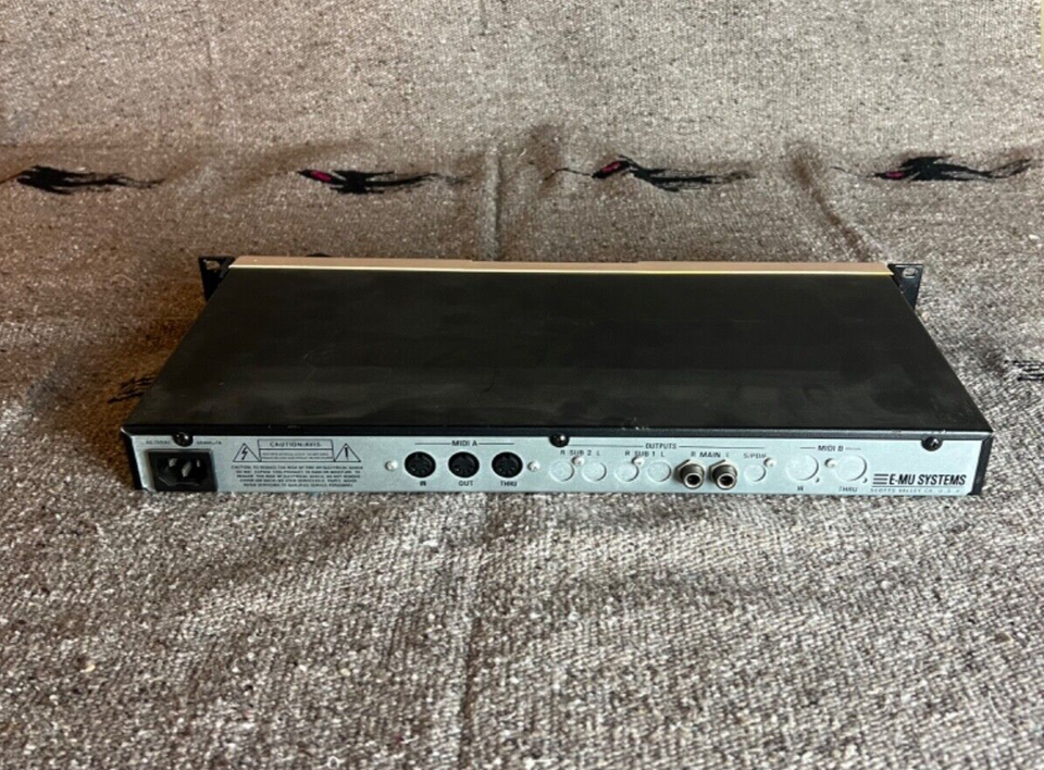 EMU E-MU B-3 Synthesizer 64-Voice Tone Wheel Organ Tested, WORKS GREAT ...