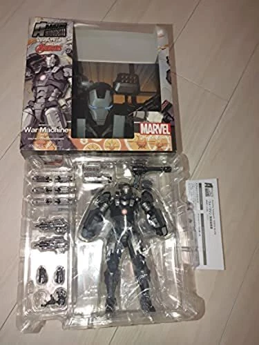 Revoltech War Machine