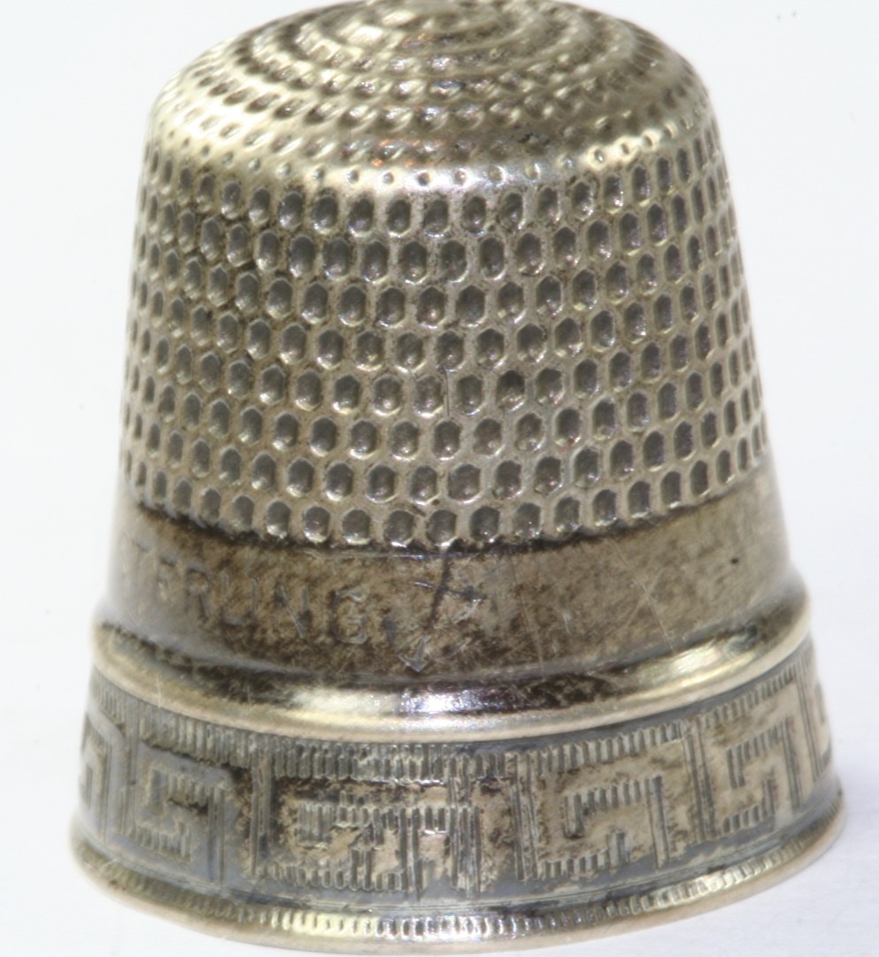 ANTIQUE GOLDSMITH & STERN STERLING SILVER GREEK KEY THIMBLE SIZE 7 | eBay