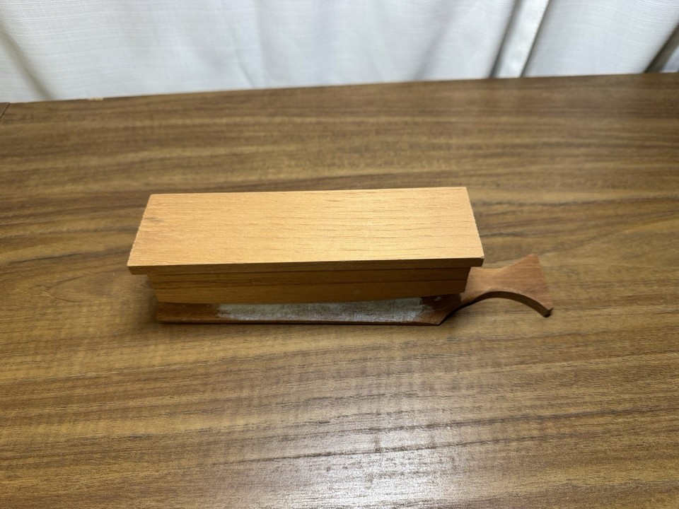 Hand Painted Box Turkey Call - 2001 B. BRAWN - Painted Turkey Box Call ...