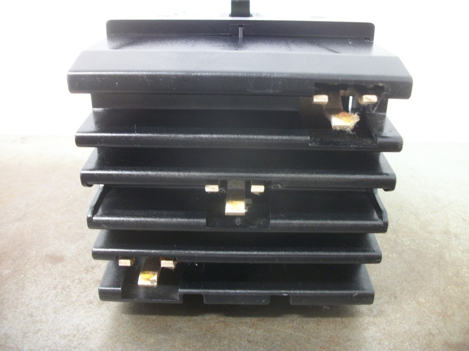 SQUARE D POWERPACT I-LINE HJ CIRCUIT BREAKER HJA36070 70AMP 600VOLT ...