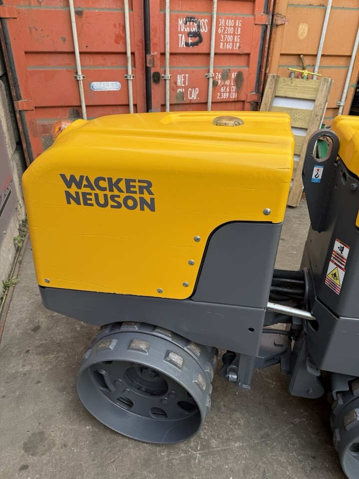 2017 Wacker Neuson RTSC3 Remote Controlled Trench Compactor Roller ...